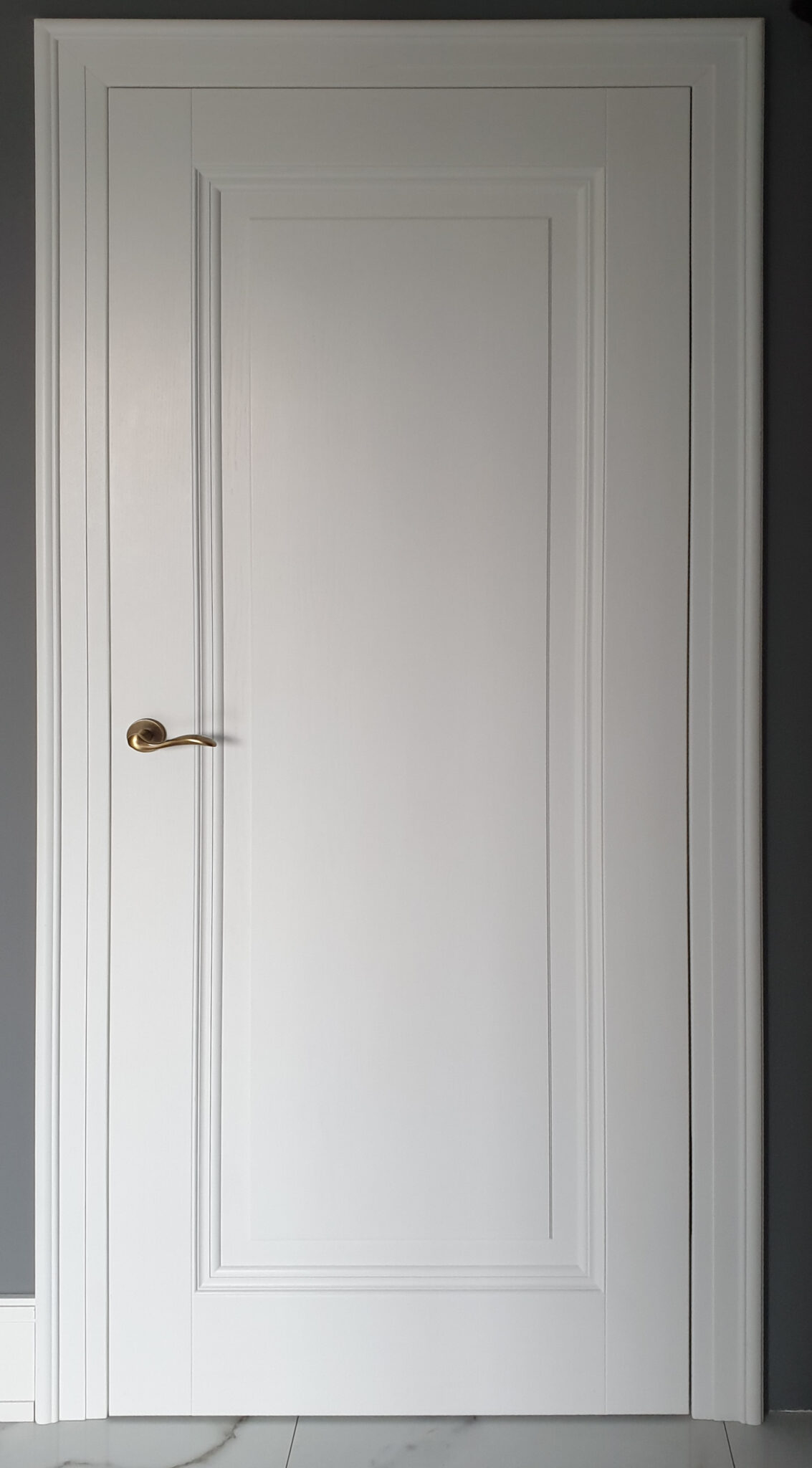 Klasyczne białe drzwi drewniane wewnętrzne Lizurej - Producent drzwi ...